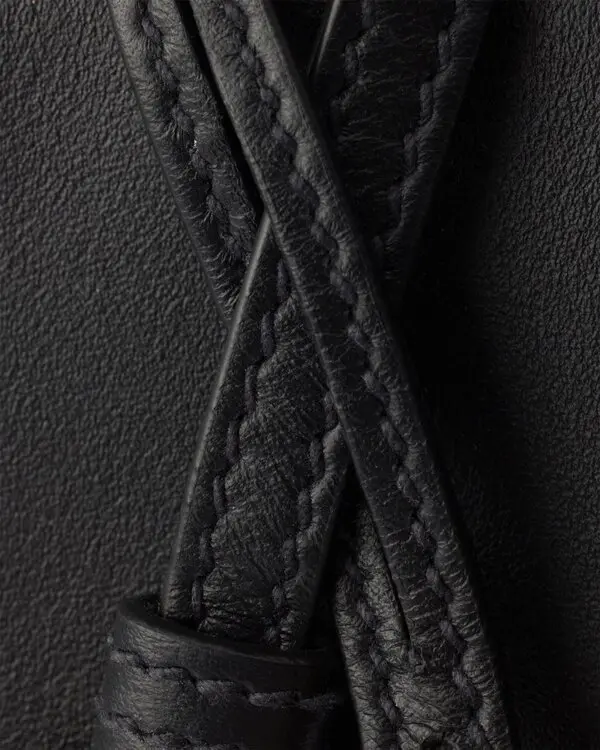 Prada Coffret Medium Leather Handbag - Black