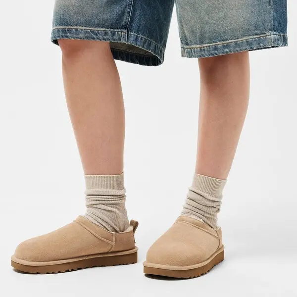 UGG Lightweight Warm Ankle Boots - Nude