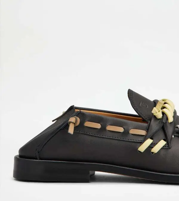 TOD'S Leather Mules With Handcrafted Stitching