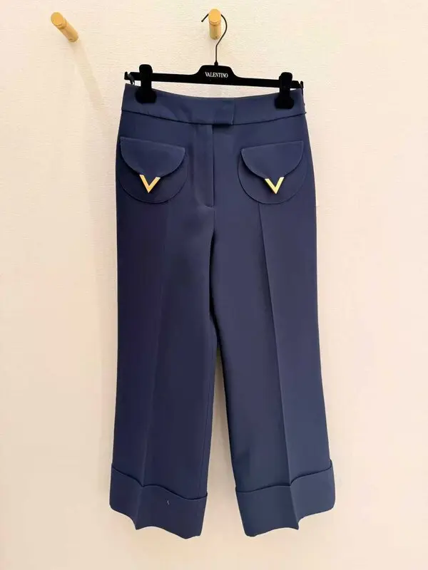 Valentino Garavani Crepe Couture Cropped Trousers With V-logo Detail