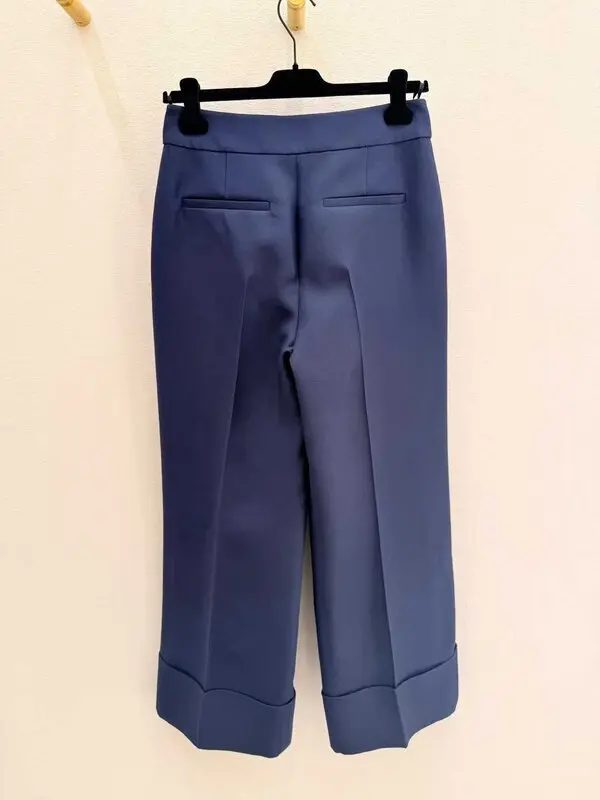 Valentino Garavani Crepe Couture Cropped Trousers With V-logo Detail