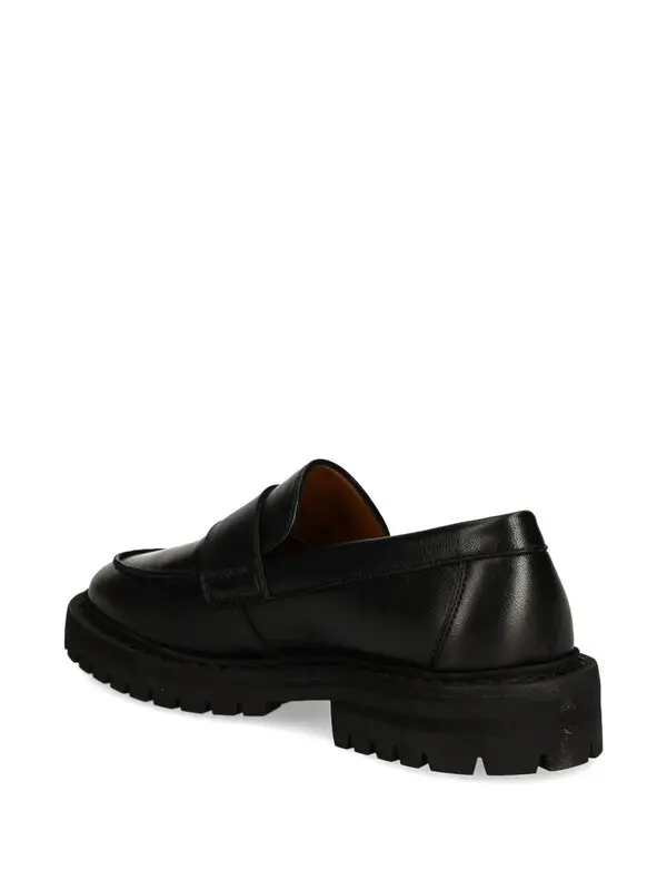 COMMON PROJECTS Leather Loafers