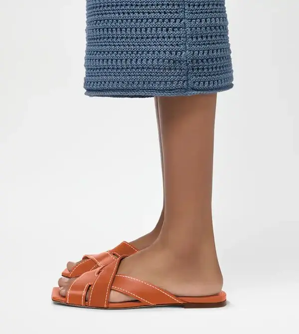TOD'S Crossed-strap Sandals With Quilted Details - Red