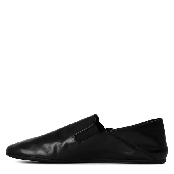Prada Solid Color Loafers