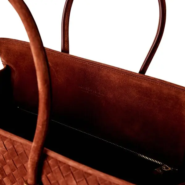 Bottega Veneta Simple Handbag