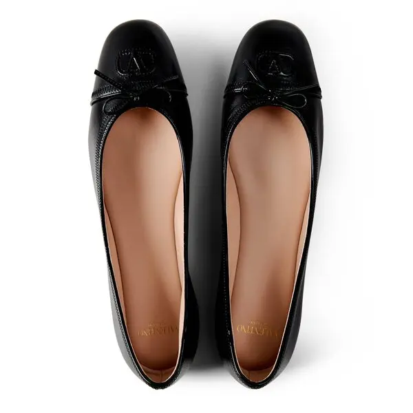 Valentino Garavani Simple Flat Shoes