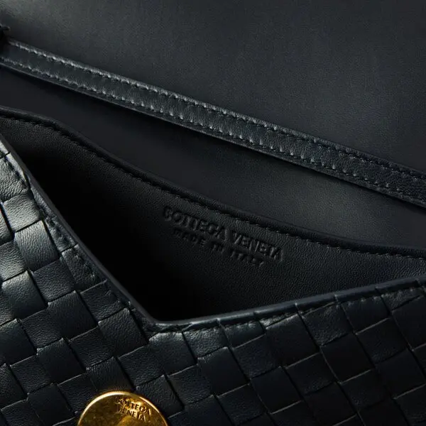 Bottega Veneta Golden Buckle Single-shoulder Bag