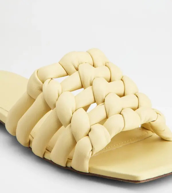 TOD'S Square-toe Flat Sandals