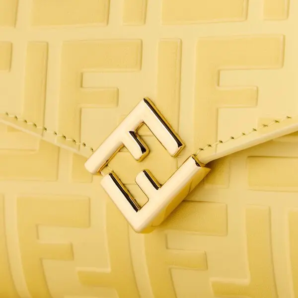 Fendi Chain Wallet - Nude