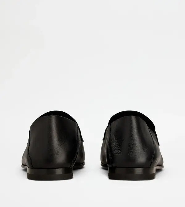 TOD'S Round-toe Loafers