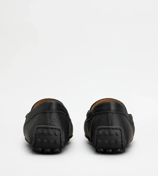 TOD'S Round Toe Loafers