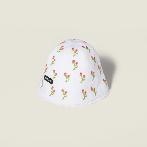 Miu Miu Embroidered Beanie Cap - White/red
