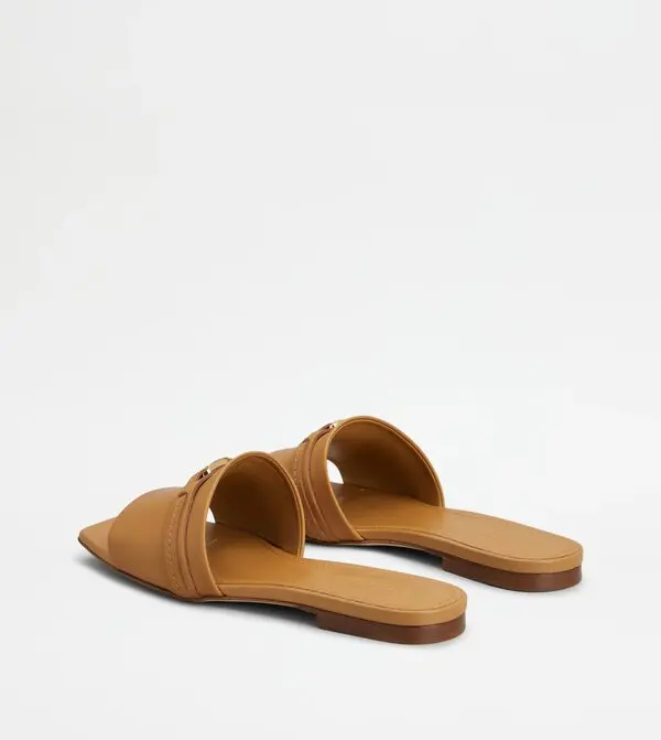 TOD'S Square-toe Flat Sandals