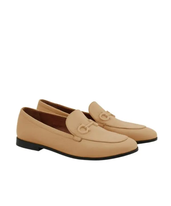 FERRAGAMO Gancini Loafer
