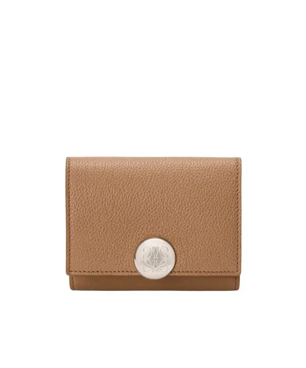 Loewe Pebble Trifold Wallet In Pebble Grain Calfskin