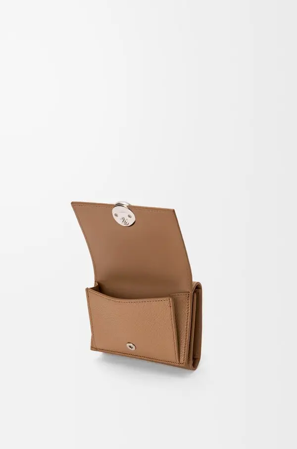 Loewe Pebble Trifold Wallet In Pebble Grain Calfskin
