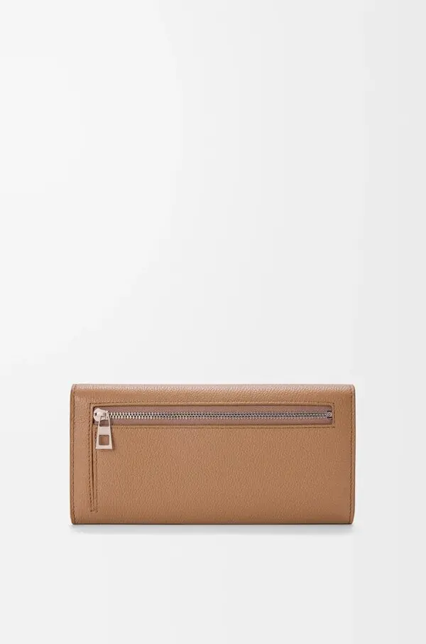Loewe Pebble Continental Wallet In Mini Grain Calfskin