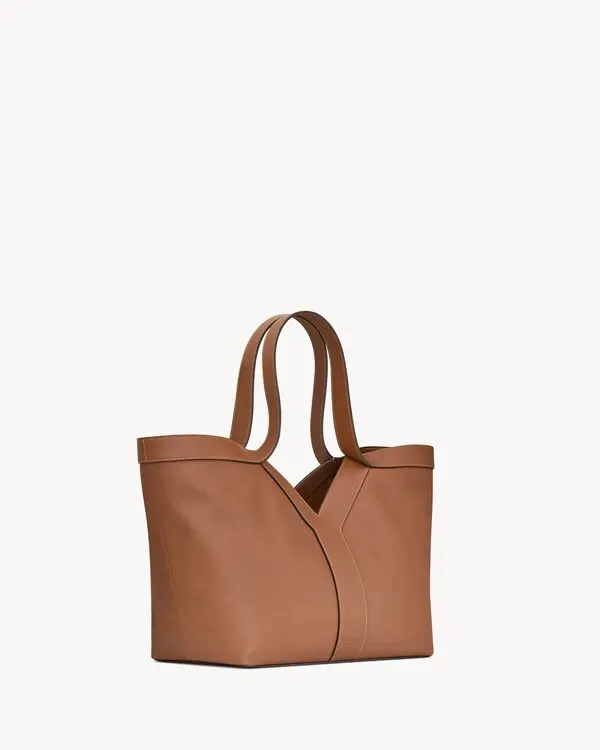 Saint Laurent Y Small Tote In Leather - Brown
