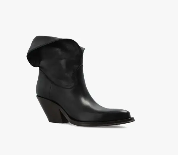 Chloé Pointed-toe Ankle Boots