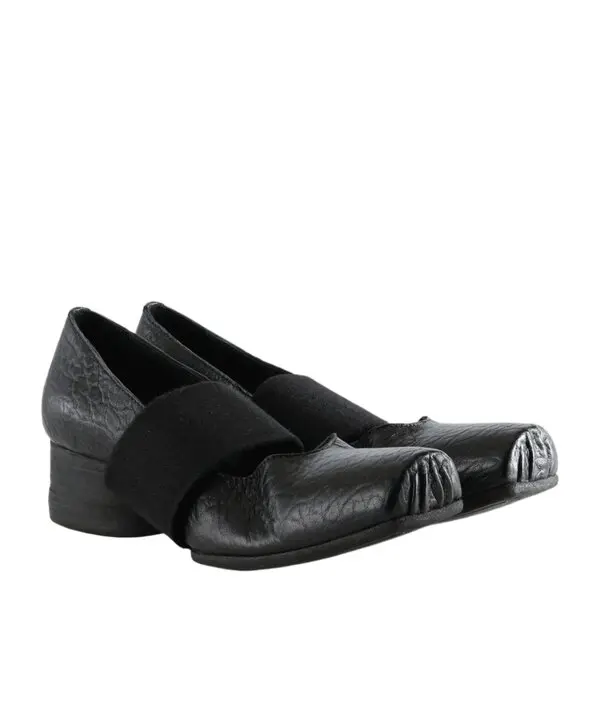 UMA WANG Square-toe Ballet Flats With Decorative Strap - Black