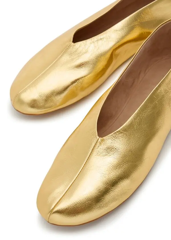 THE ROW Stella Metallic Leather Ballet Flats - Nude