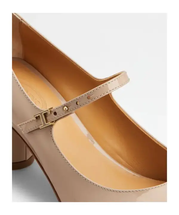 TOD'S T-bar Pumps
