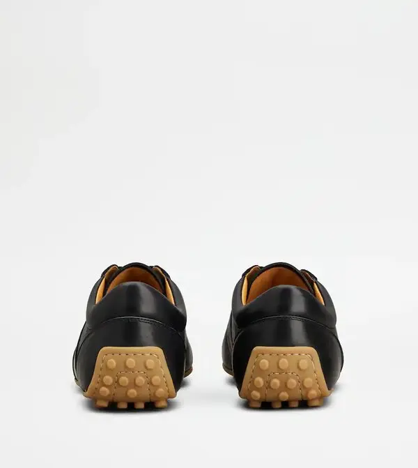 TOD'S Lace-up Round Toe Low-top Sneakers
