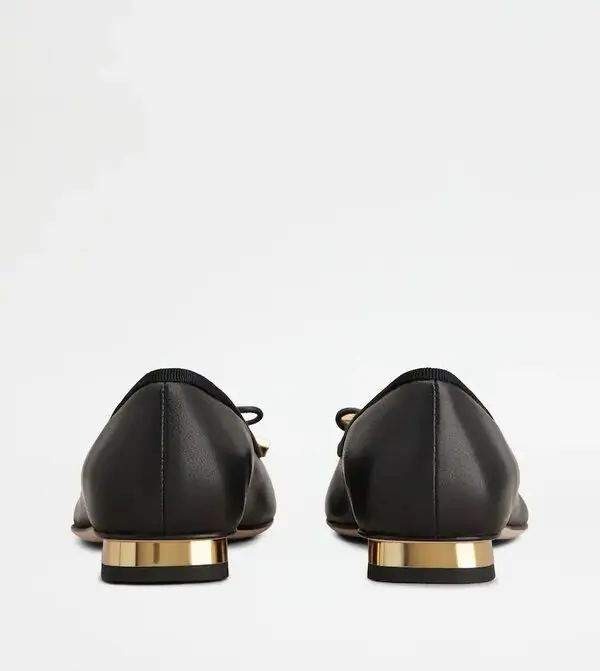 TOD'S Round Toe Ballet Flats With Bow Detailing
