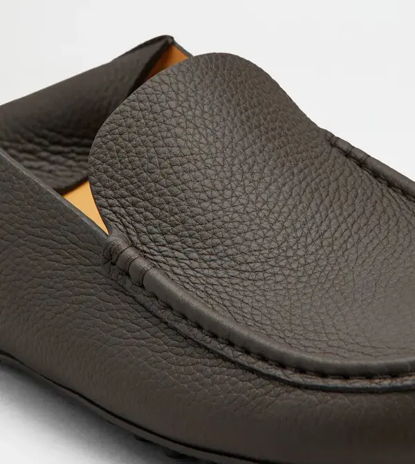 TOD'S Round-toe Loafers