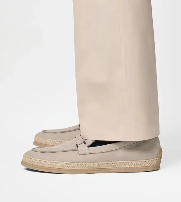 TOD'S Round-toe Loafers