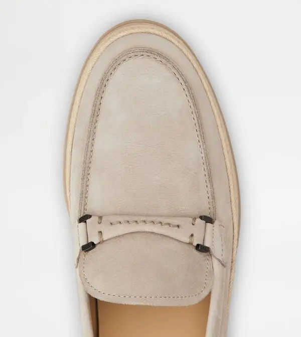 TOD'S Round-toe Loafers