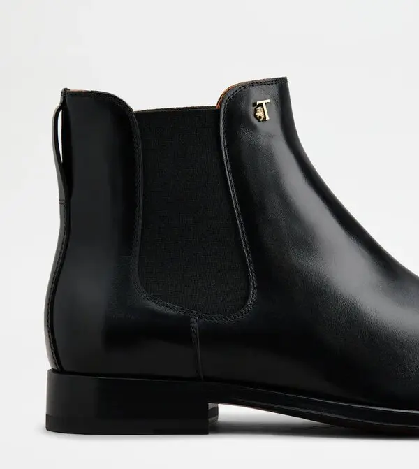 TOD'S Logo-plaque Leather Ankle Boots