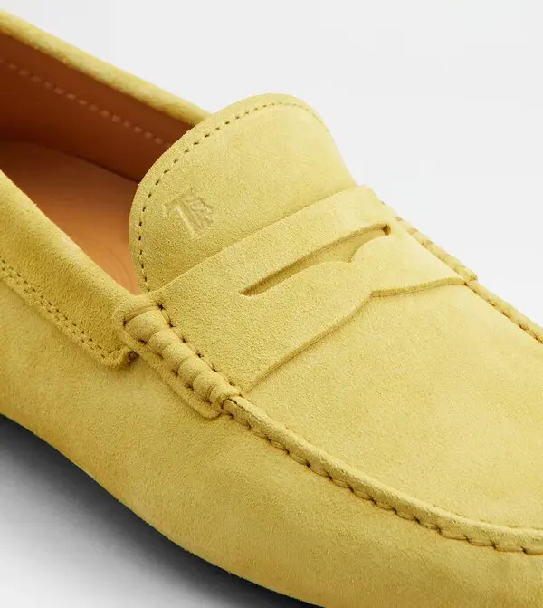 TOD'S Round-toe Loafers