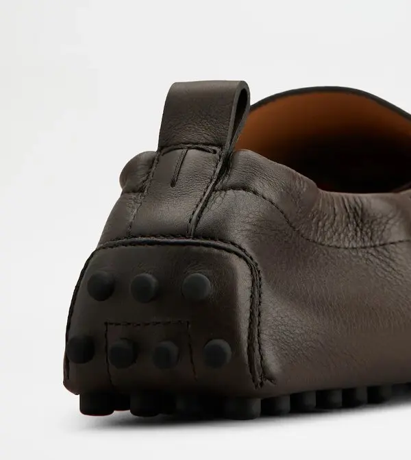TOD'S Round Toe Loafers With Signature Rubber Sole