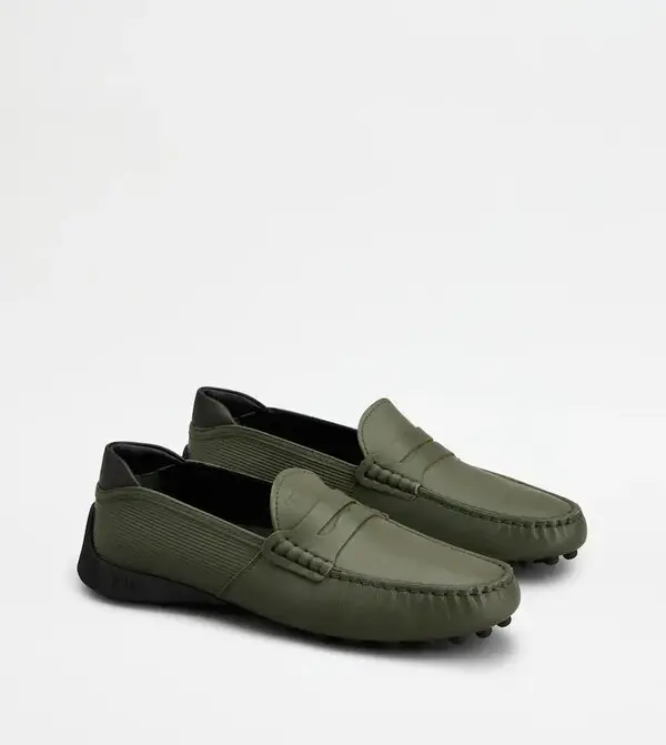 TOD'S Round-toe Loafers