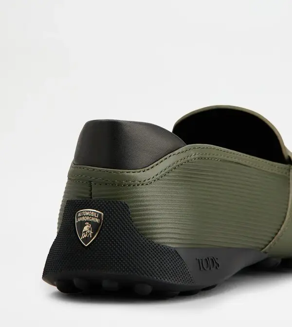 TOD'S Round-toe Loafers