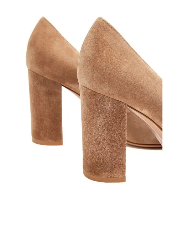 GIANVITO ROSSI Pump Heels