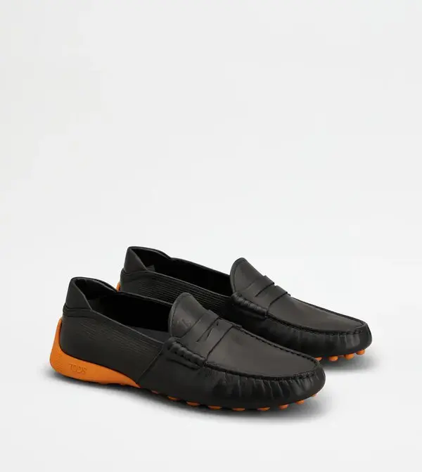 TOD'S Round-toe Loafers