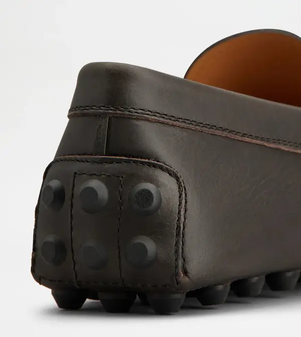 TOD'S Round-toe Loafers