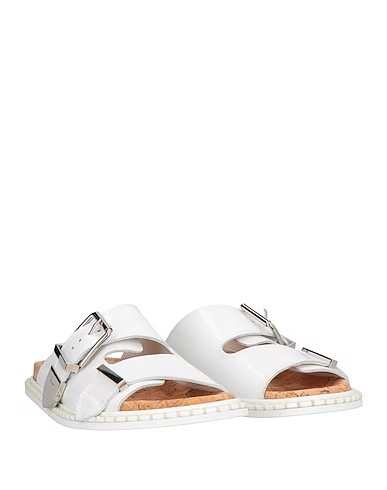 Chloé Glossy Leather Buckled Flat Sandals