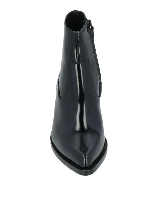 Saint Laurent Pointed-toe Ankle Boots