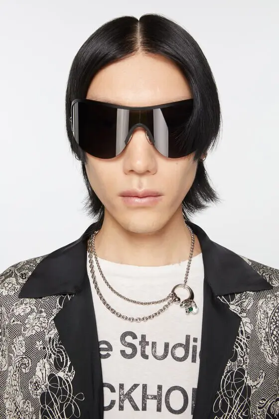 Acne Studios Charm-detail Multi-chain Necklace