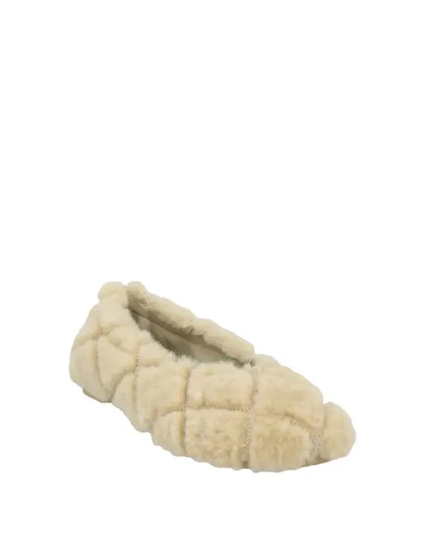 Burberry Shearling Quilted Ballet Flats - Nude