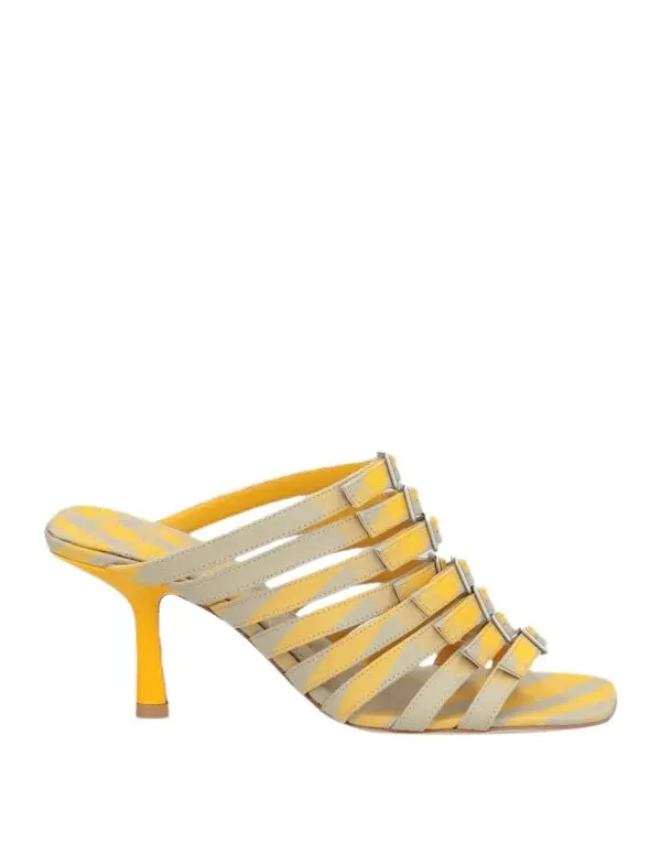 Burberry Checked Woven Sandals With Buckle Detailing