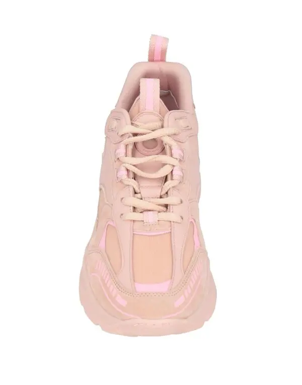 Burberry Low-top Sneakers