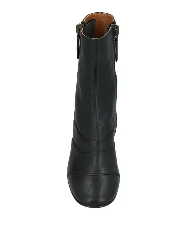 Chloé Minimalist Leather Ankle Boots
