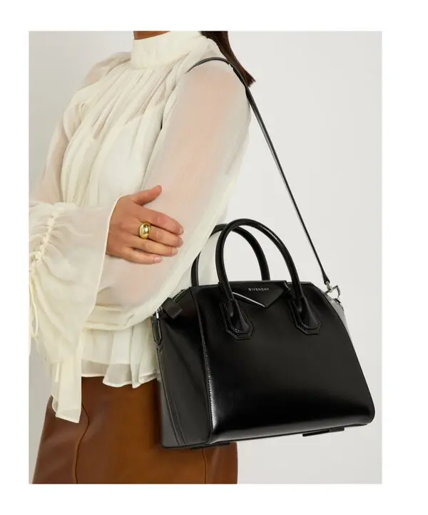 Givenchy Antigona Glossed Leather Top Handle Bag - Black