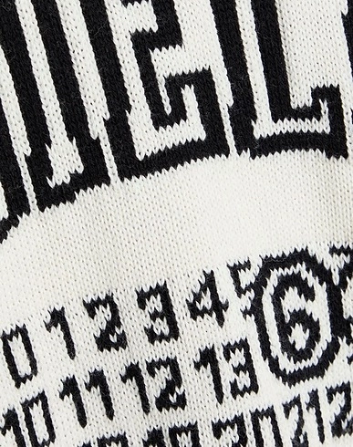 MAISON MARGIELA Two-color V-neck Knitted Sweater