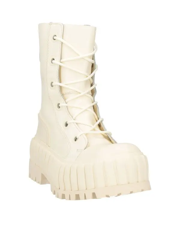 MAISON MARGIELA Lace-up Round Toe Platform Leather Boots