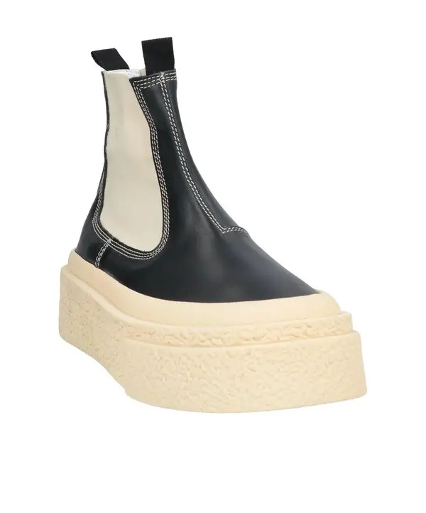 MAISON MARGIELA Plain Colour Ankle Boot